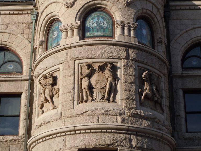 Hours & Locations 📚 Pollard Memorial Library